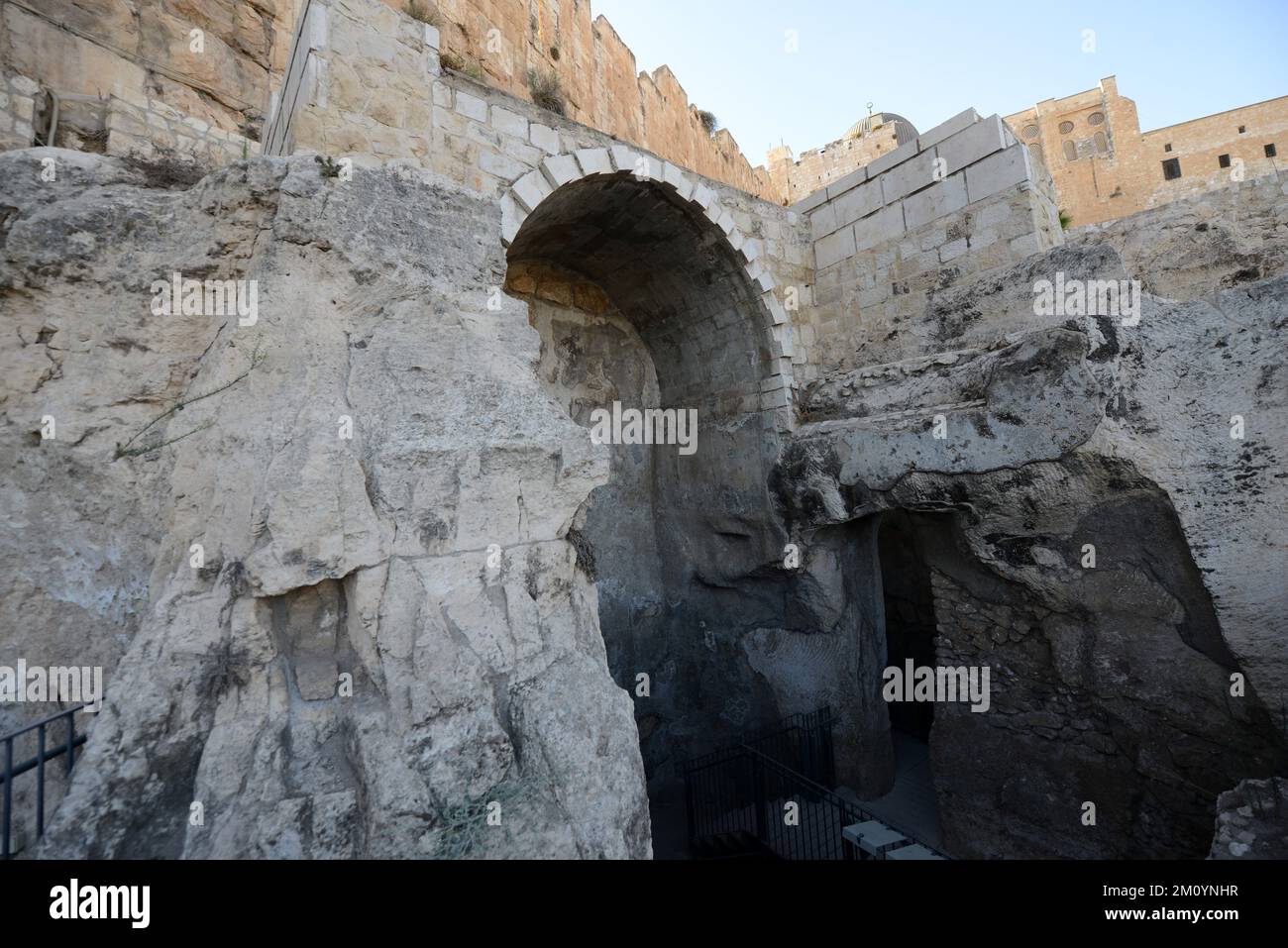 First temple jewish civilization hi-res stock photography and images ...