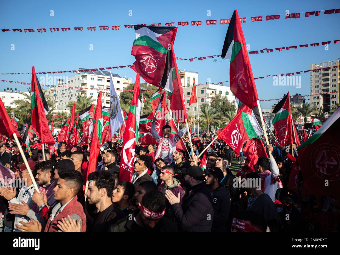 Gaza, Palestine. 08th Dec, 2022. Supporters of the Popular Front for ...