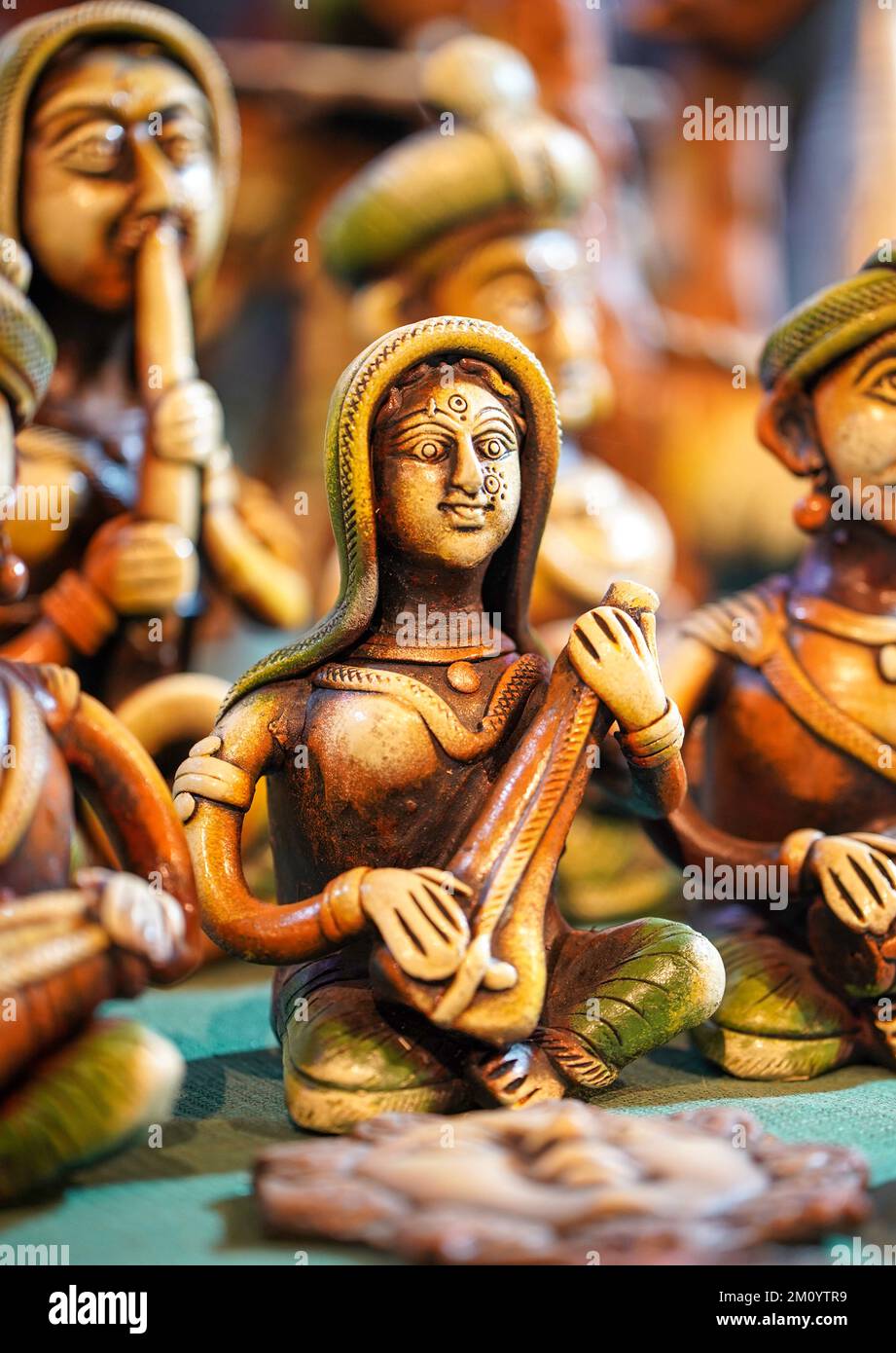 Handicrafts, The Art of India, Terracotta Statue Showpieces ...
