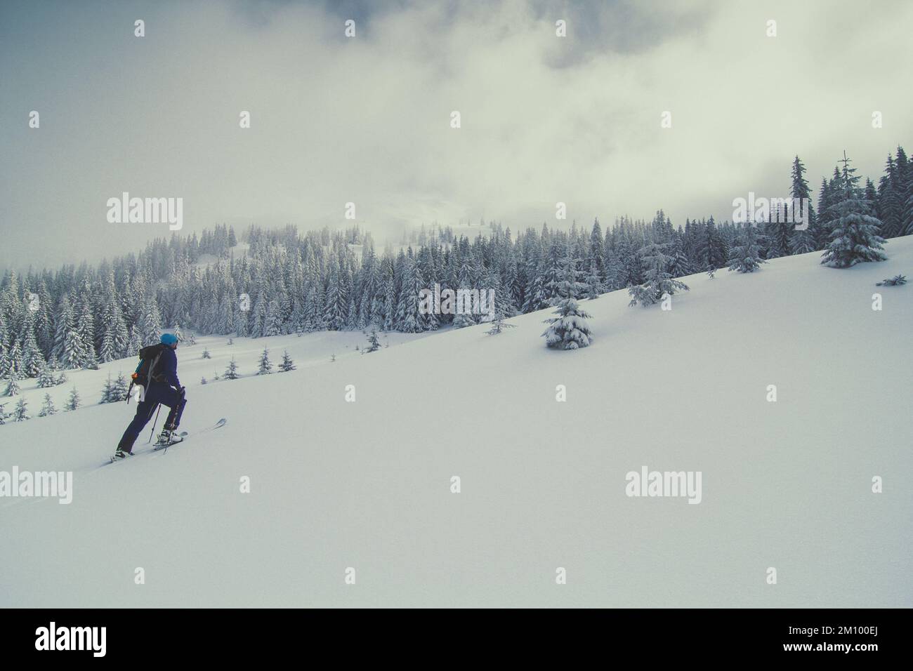 Slope climbing hi-res stock photography and images - Alamy