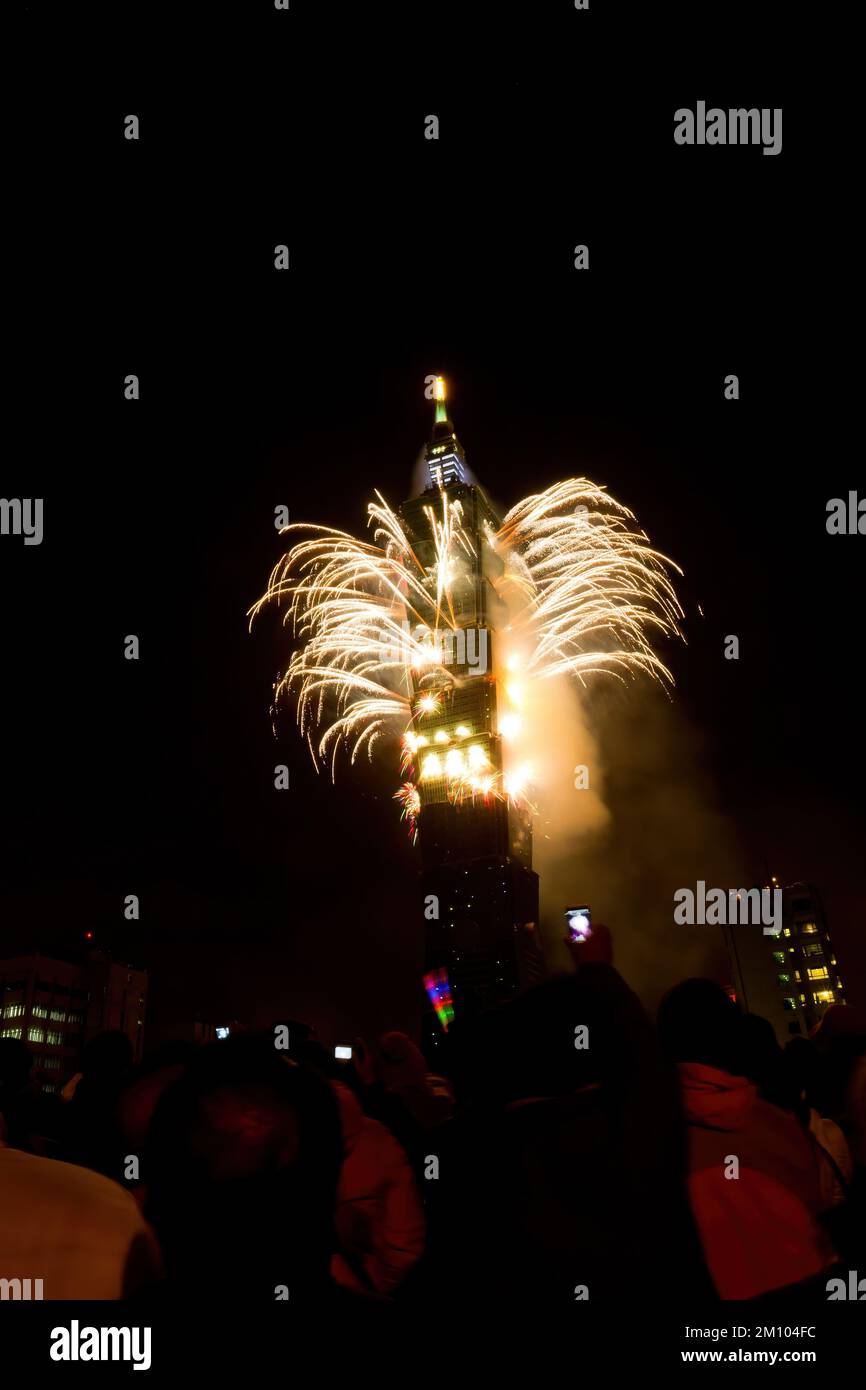 Taipei 101 fireworks hi-res stock photography and images - Alamy
