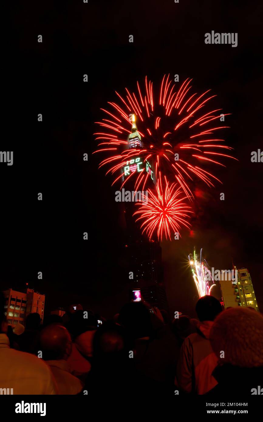 Taipei 101 fireworks hi-res stock photography and images - Alamy
