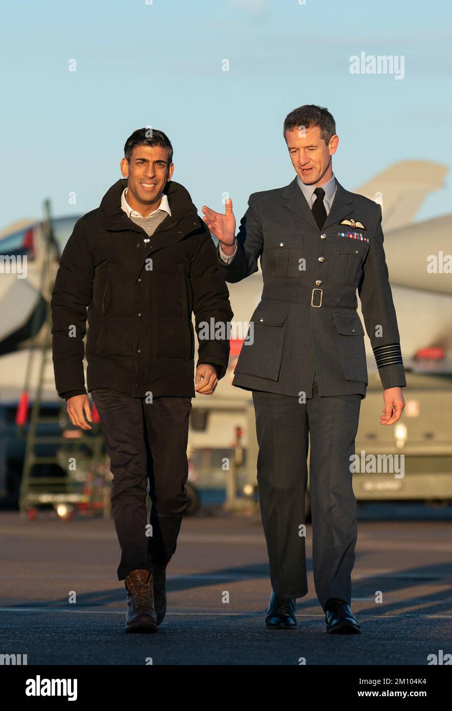 Station Commander for RAF Coningsby Billy Cooper (right) with Prime ...