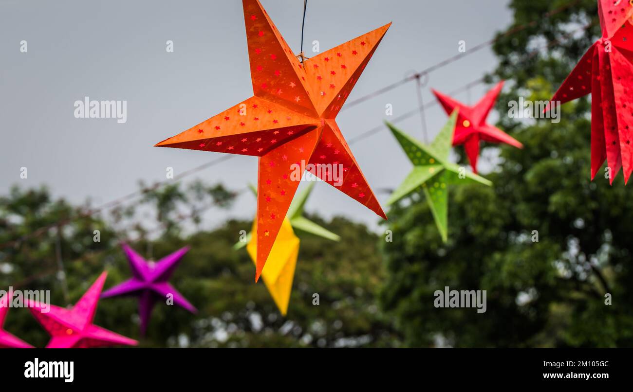 Twinkle christmas icon star hi-res stock photography and images - Alamy
