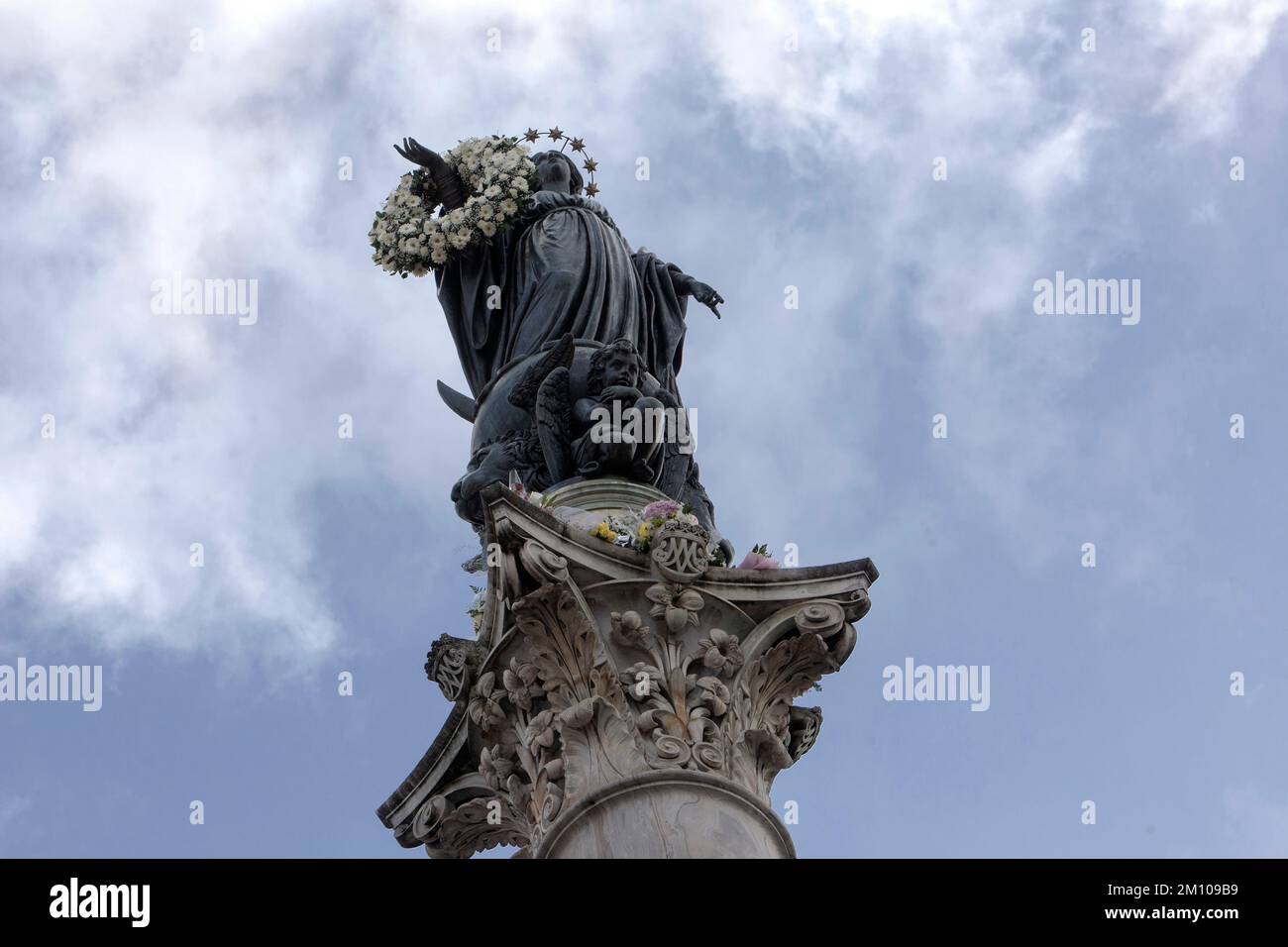 Rome, Italy, 8 december 2022. The statue of the Immaculate Conception ...