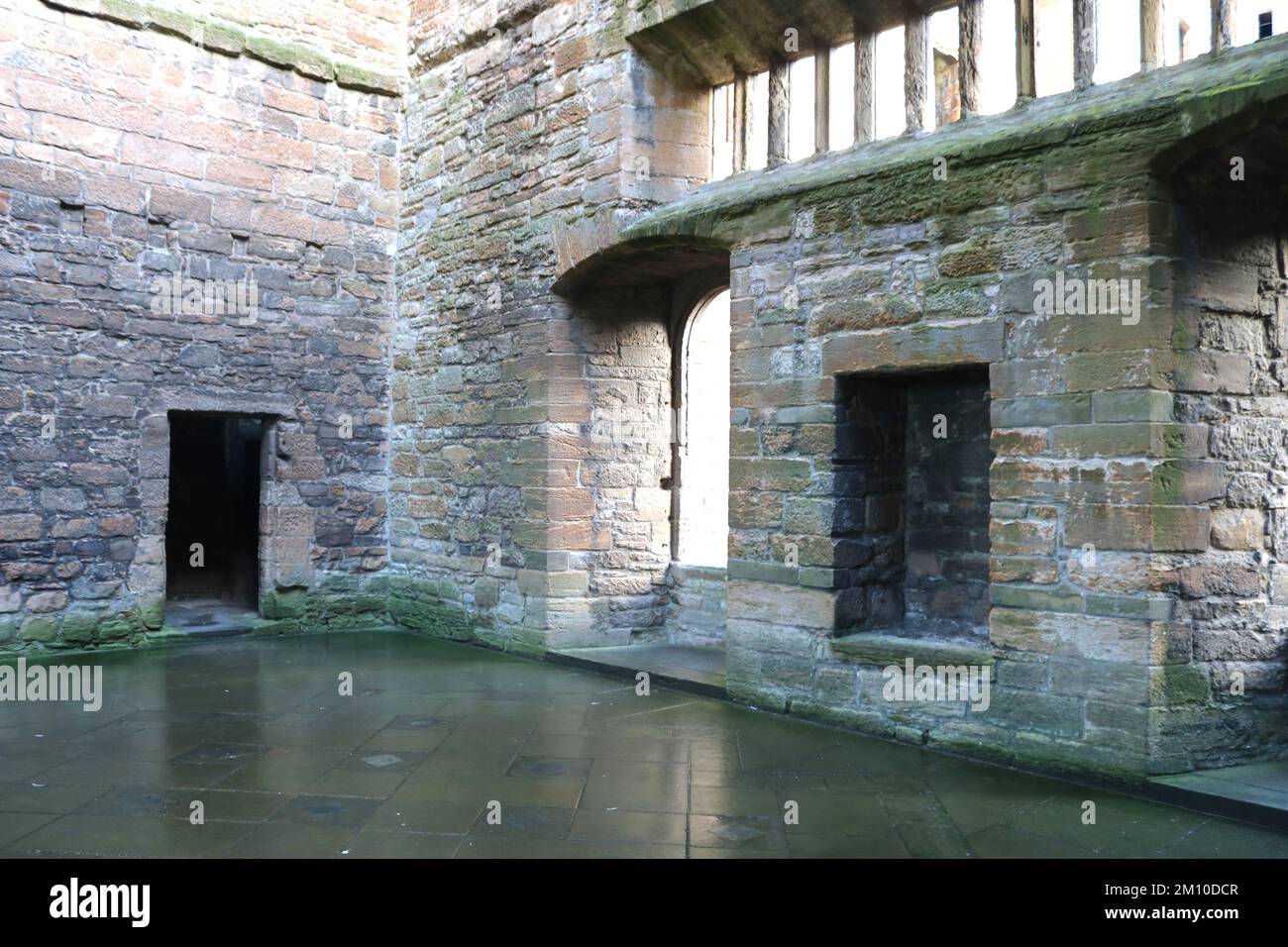 Linlithgow Palace in Linlithgow, Scotland Stock Photo - Alamy