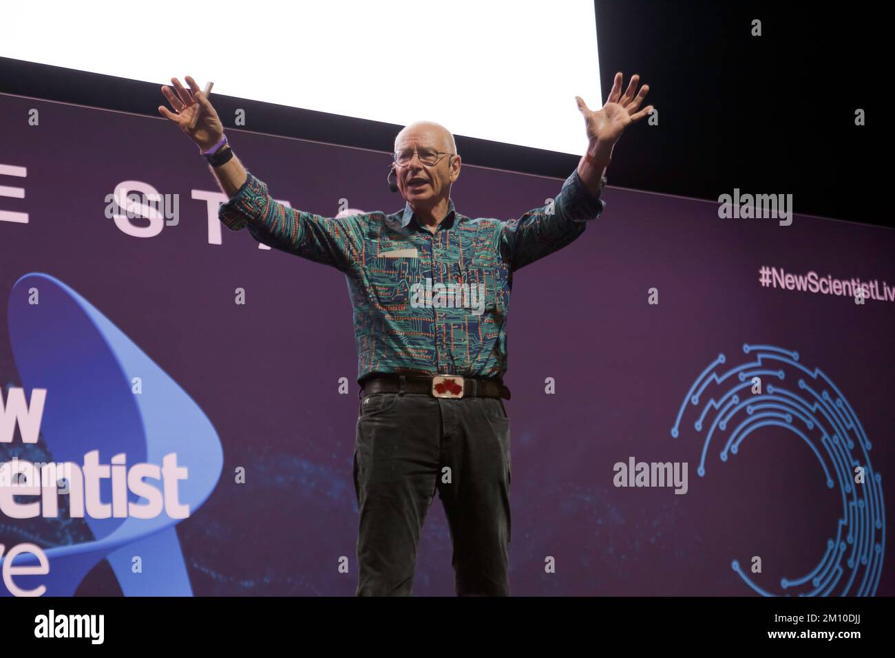 Dr karls outrageous acts of science hi-res stock photography and images ...