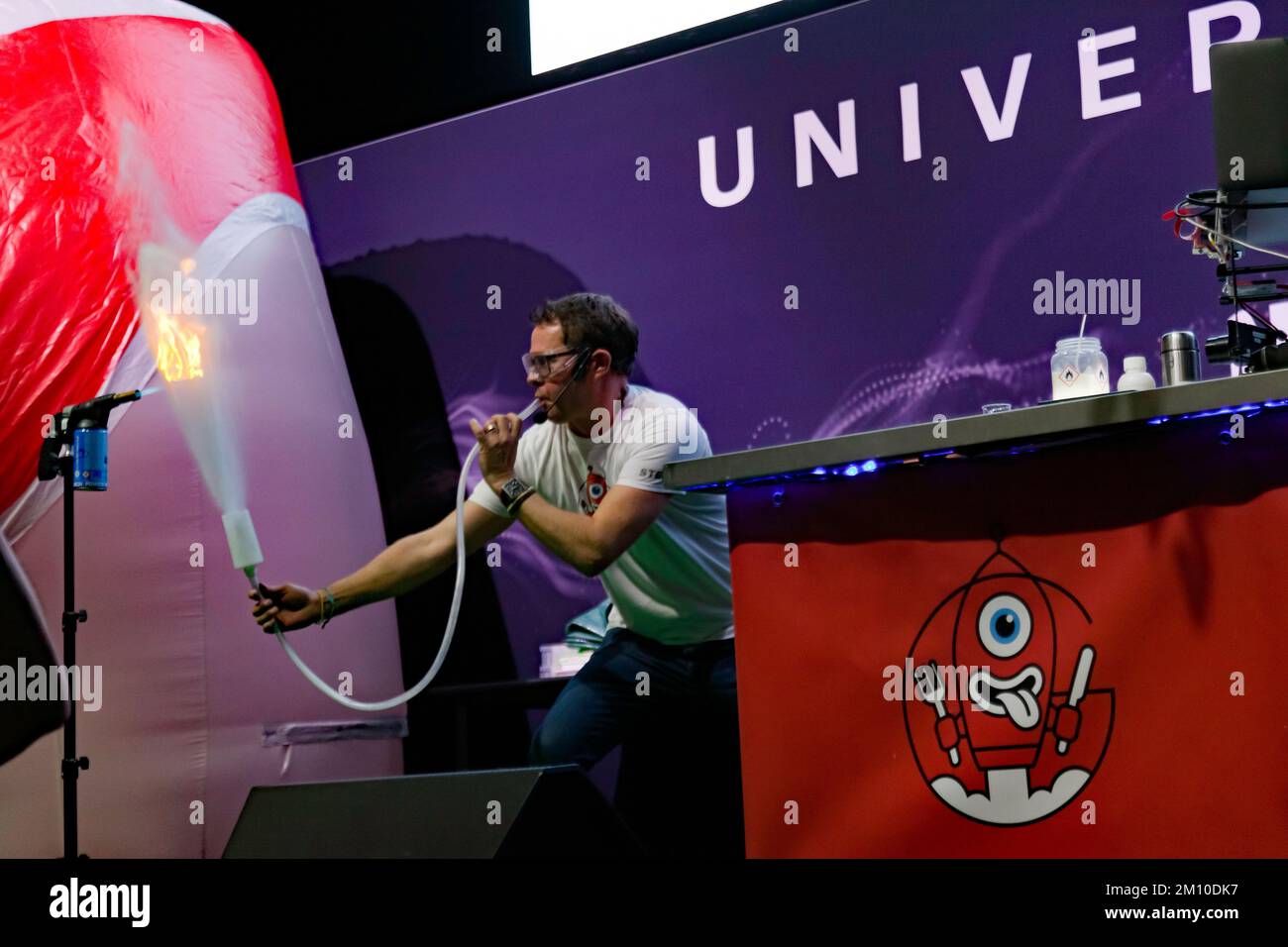 Stefan Gates presenting "Bang! The science of explosions", on the ...