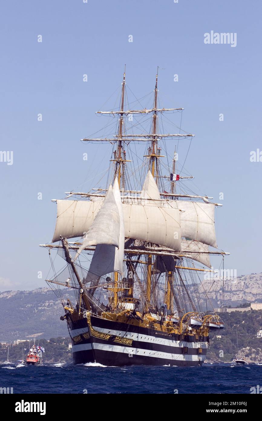 Italian Navy tall ship Amerigo Vespucci Stock Photo - Alamy