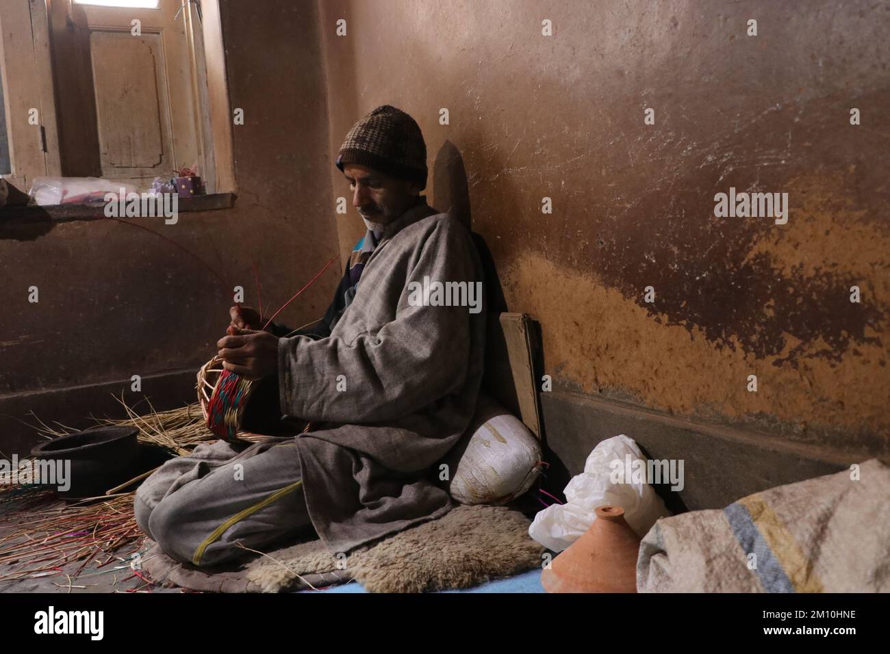 December 9, 2022, Budgam, Jammu and Kashmir, India: A Kashmiri artisan ...