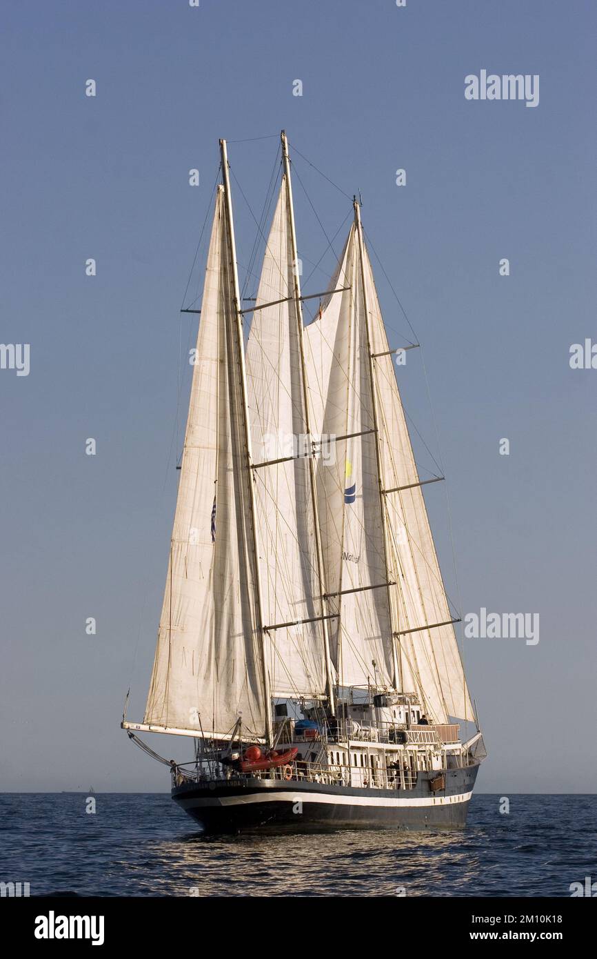 Uruguayan schooner Capitan Miranda under full sail Stock Photo - Alamy
