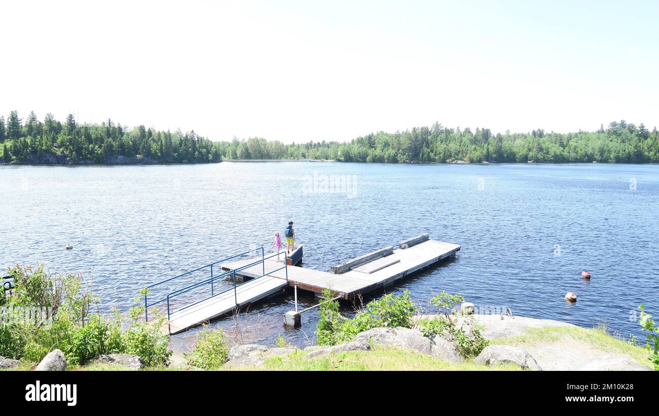 Lac canadien hi-res stock photography and images - Alamy