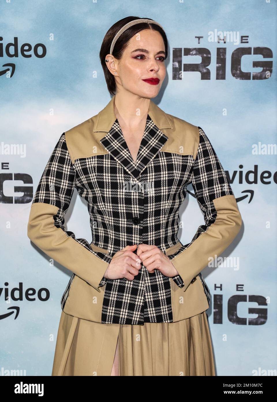 Emily Hampshire attends the premiere of new Amazon Prime Video series ...