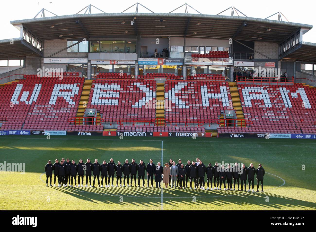 Ryan reynolds wrexham football club hi-res stock photography and images ...
