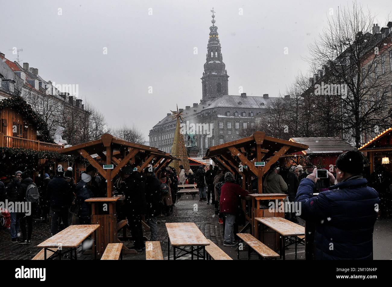 Copenhagen/Denmark/09 December 2022/ Christmas visitors and tourists at ...