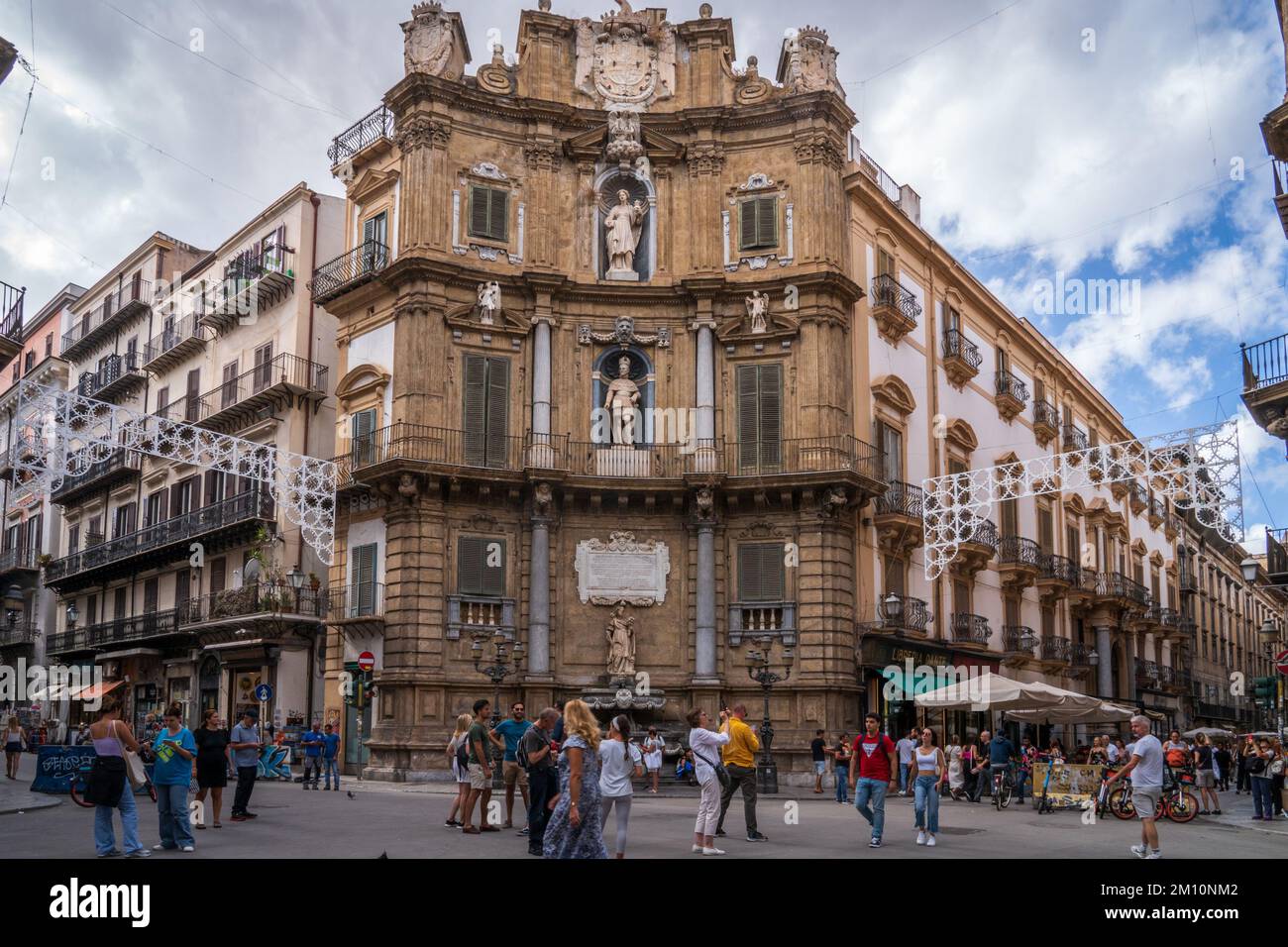 Quattro Canti is a Barroque square in Palermo. It is one of the sights ...