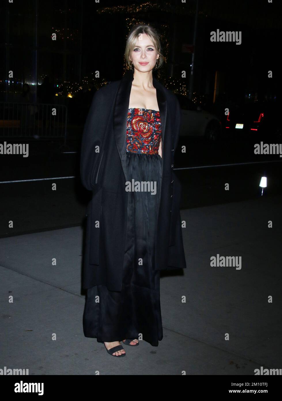 Anna weyant hi-res stock photography and images - Alamy