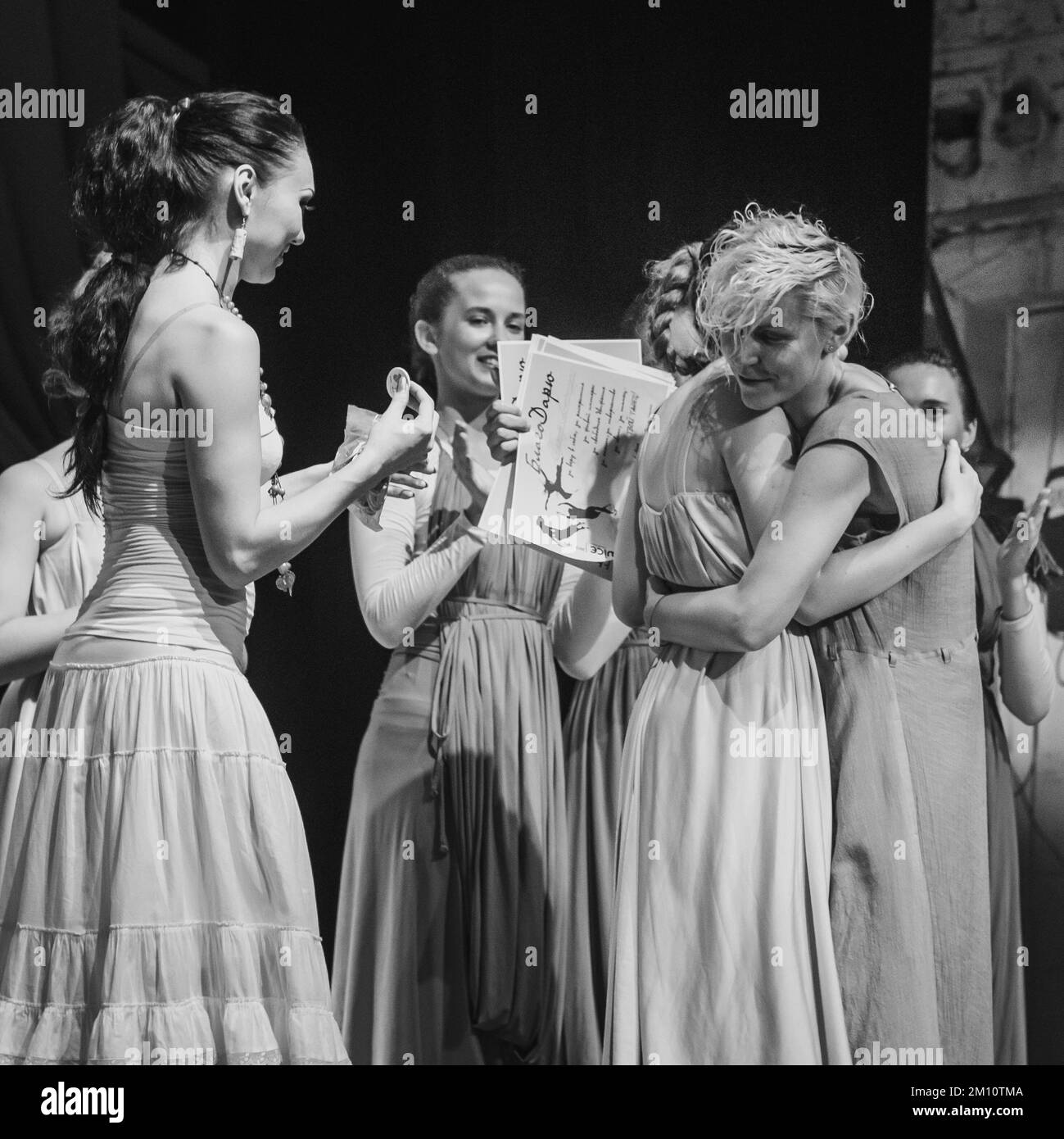 Actors script on stage hi-res stock photography and images - Alamy