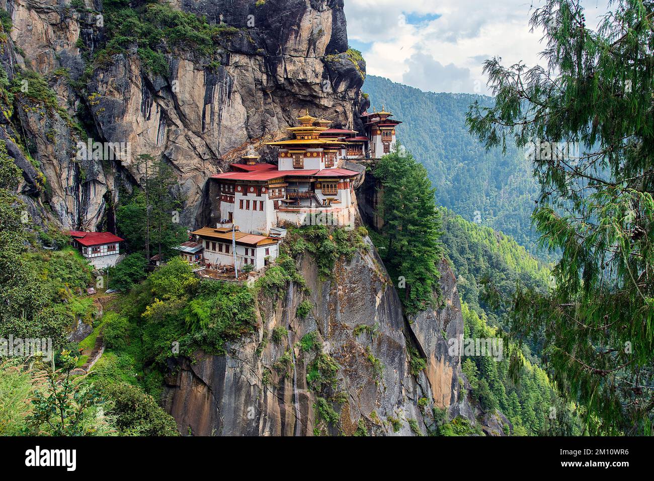 Hiking to Tiger's Nest Bhutan on the Trans Bhutan Trail Stock Photo - Alamy