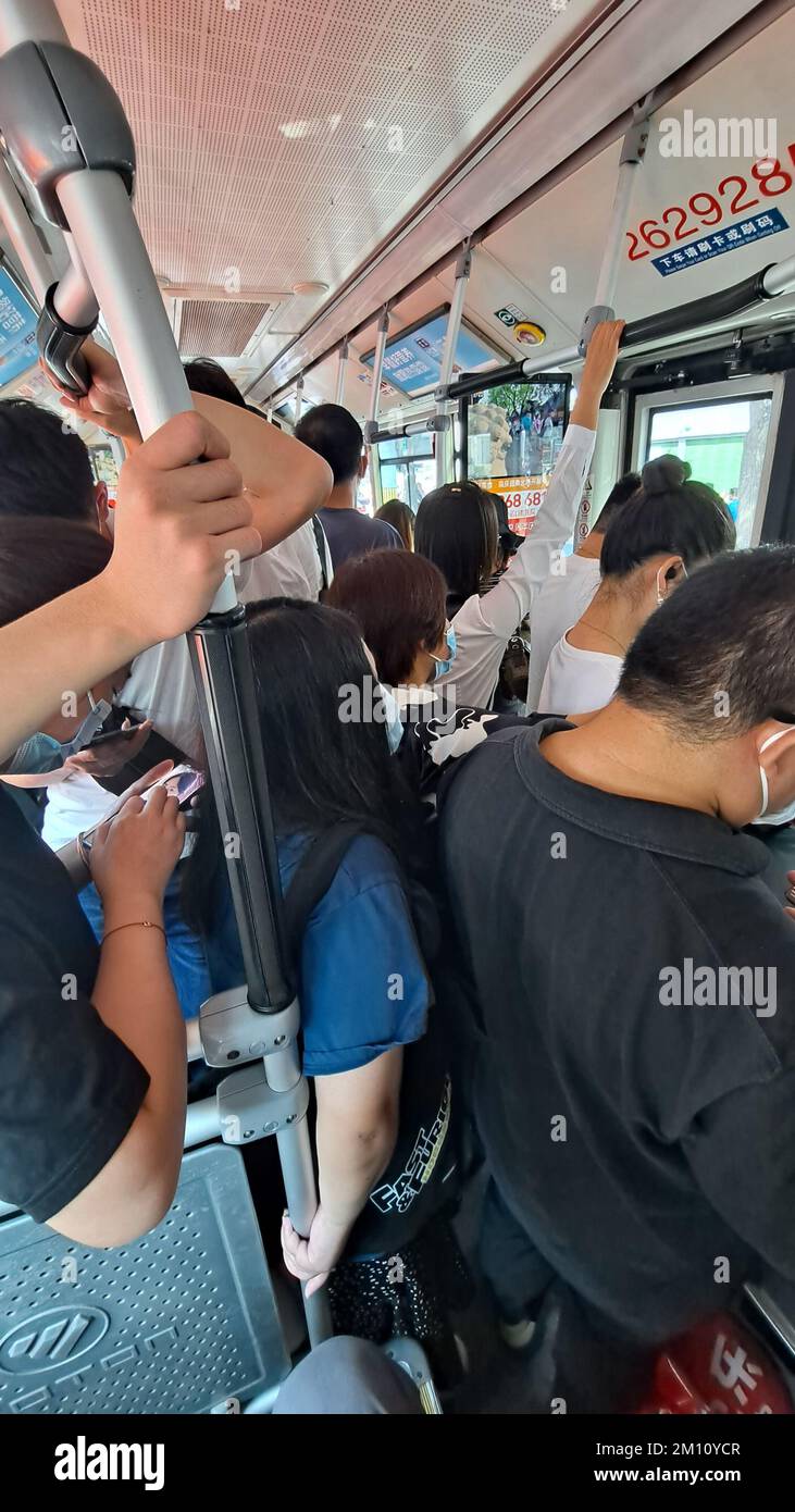 Crowd people bus full hi-res stock photography and images - Alamy