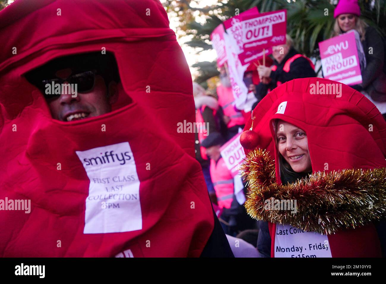 Members of the Communication Workers Union (CWU) hold a rally in ...
