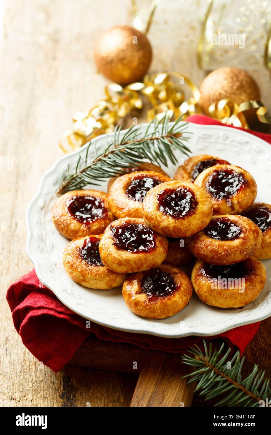 Homemade jelly cookies hi-res stock photography and images - Alamy