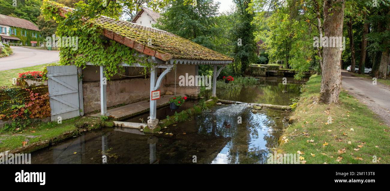 Traditional riverside wash house in Luzigny sur Ouche, Cote d'Or ...