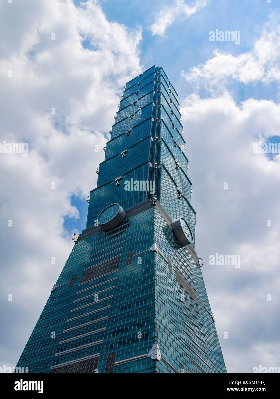 Taipei 101 tower in hi-res stock photography and images - Alamy