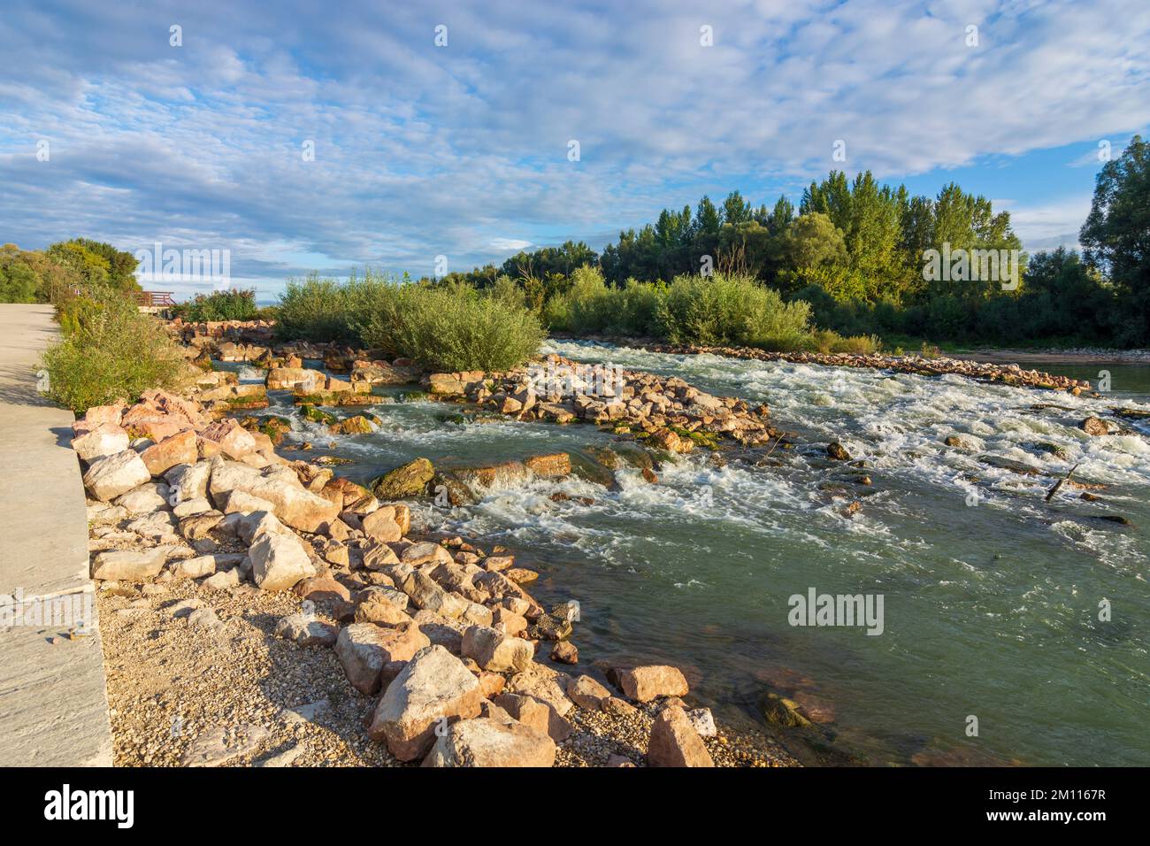 Szigetköz (Little Rye Island, Kleine Schüttinsel): river bottom ramp in ...