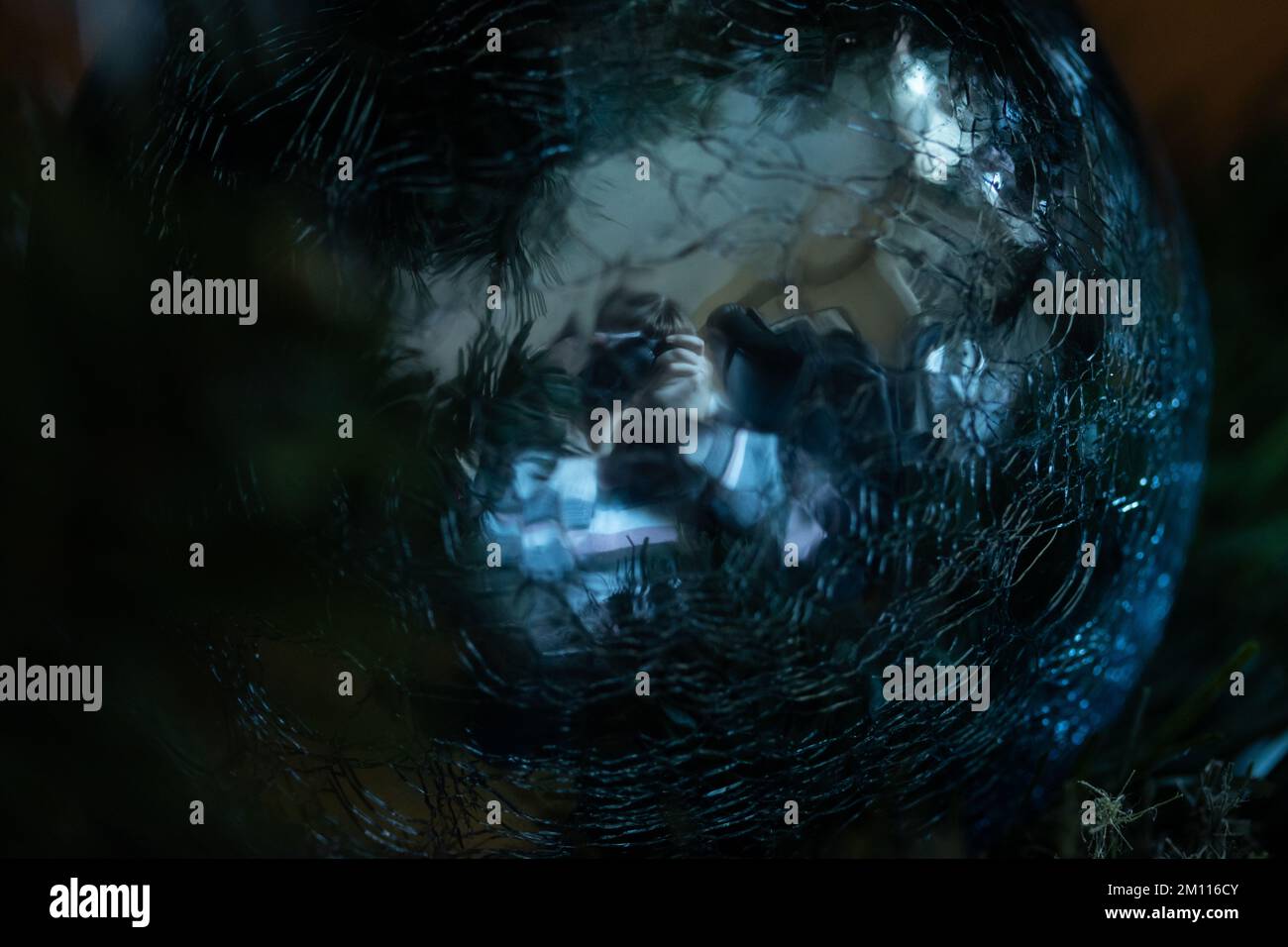 Christmas ornament ball reflection hi-res stock photography and images ...