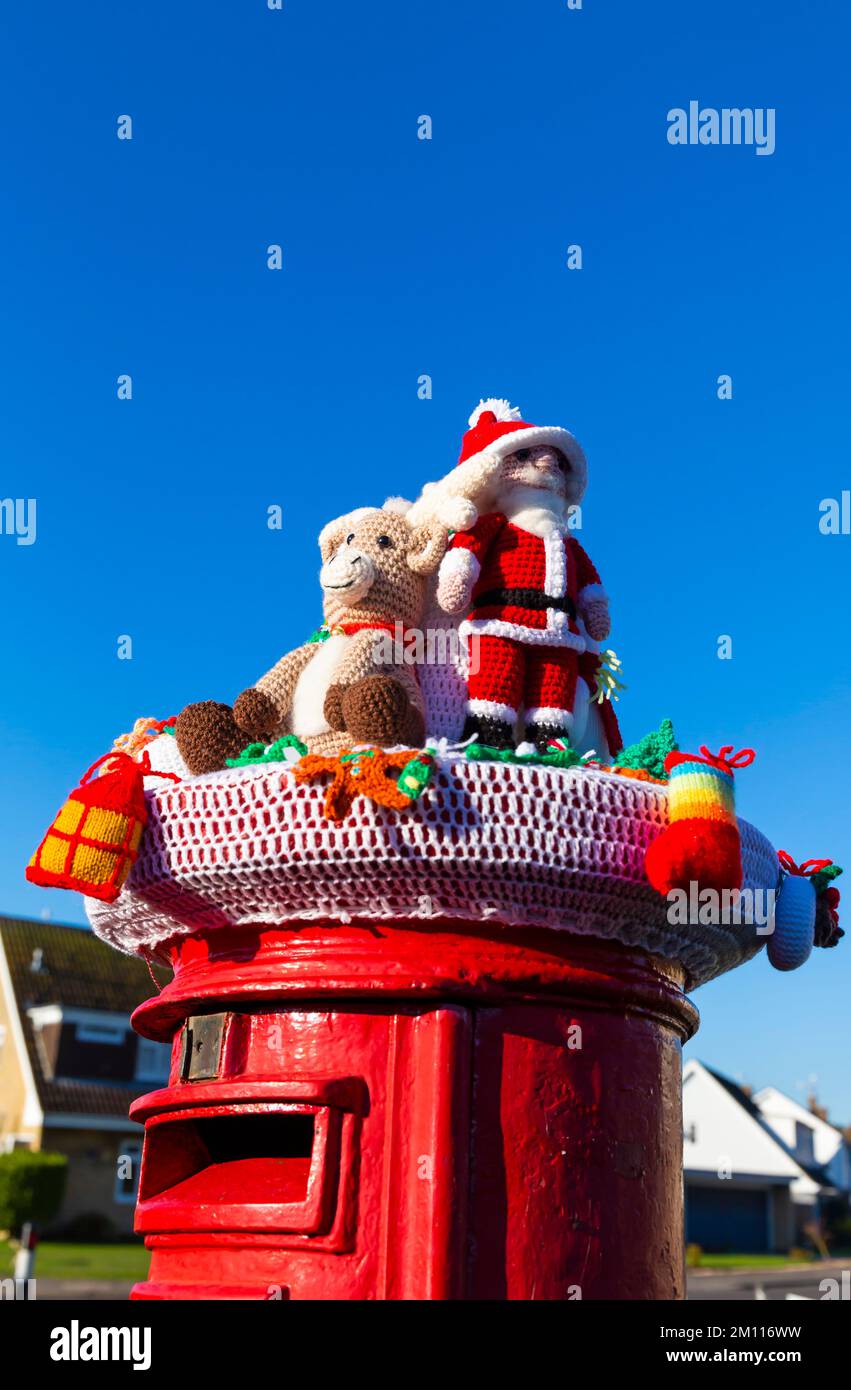 Letter box toppers hi-res stock photography and images - Alamy