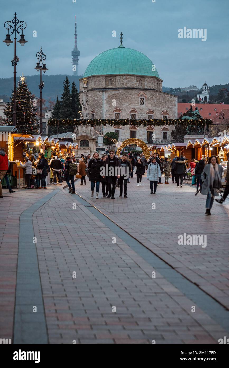 PECS, HUNGARY - DECEMBER 4 2022: Advent market with christmas tree at ...