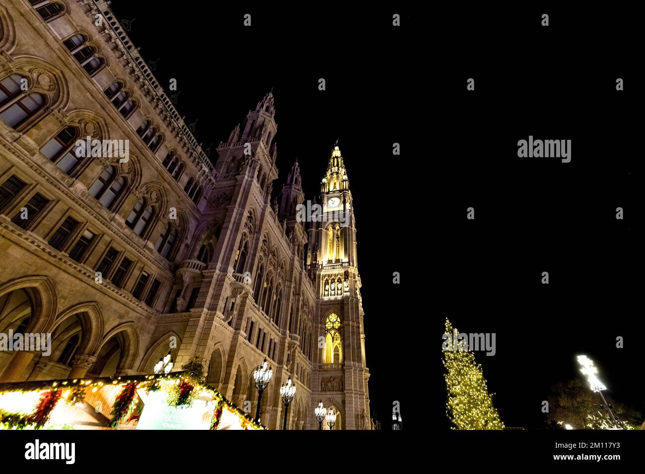 Viennese gothic architecture hi-res stock photography and images - Alamy