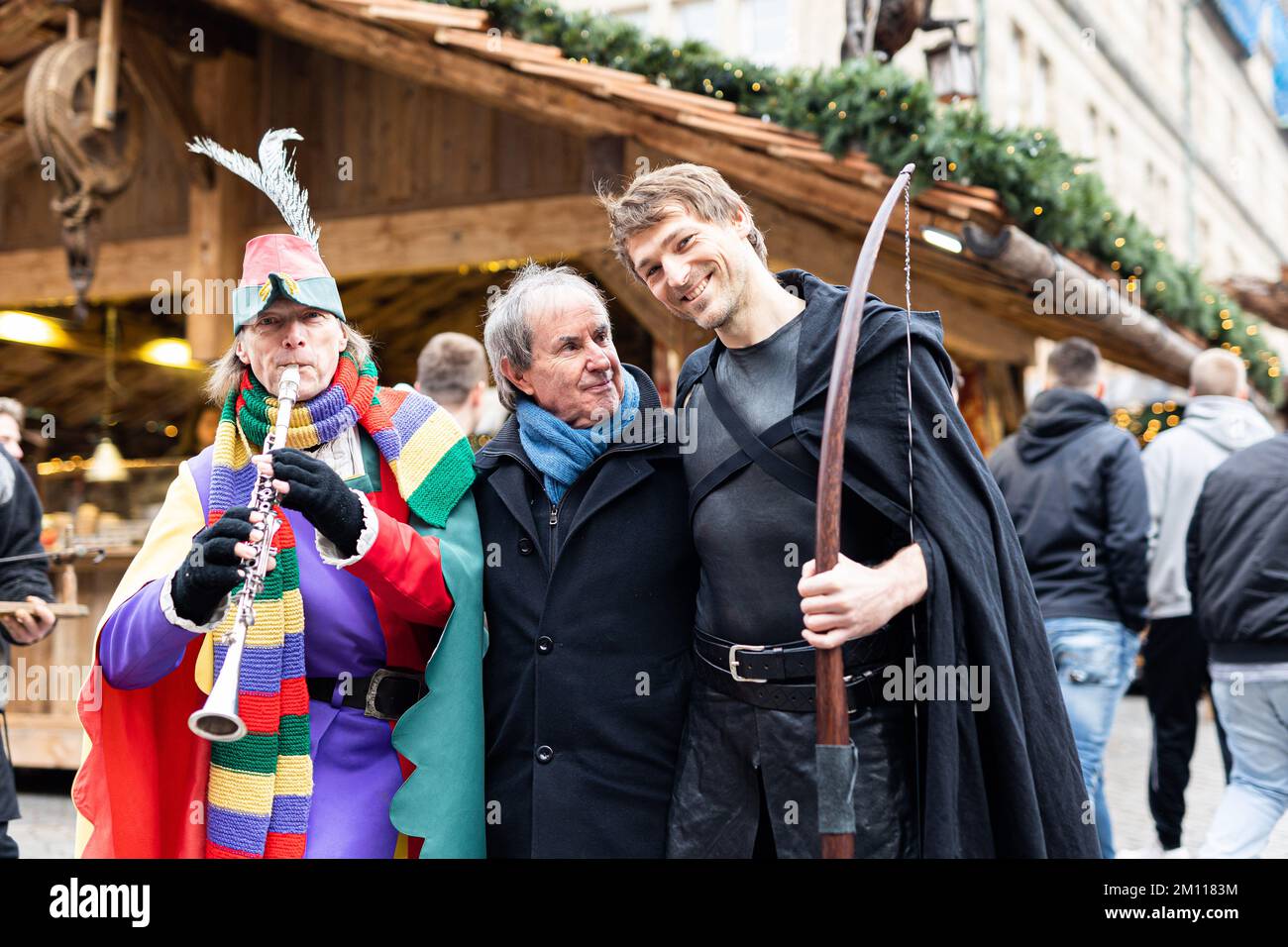 Hameln, Germany. 09th Dec, 2022. Chris de Burgh (M), singer and ...