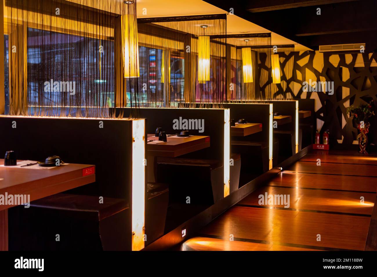 Japanese izakaya restaurant interior hi-res stock photography and ...