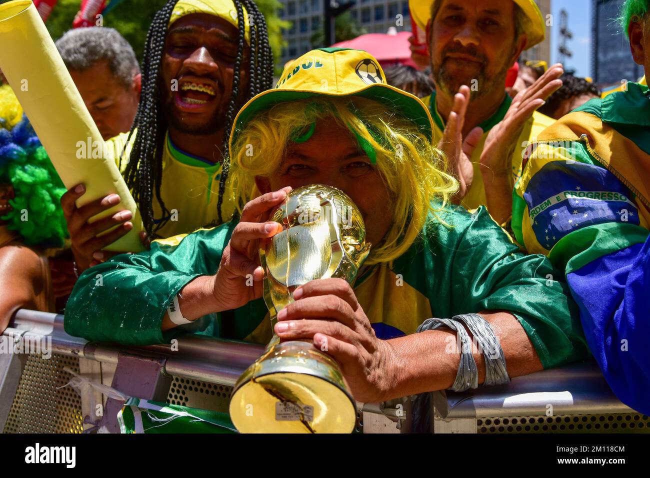 SÃO PAULO, SP - 09.12.2022: FIFA FAN FEST SP - Fans follow the match between Brazil and Croatia ...