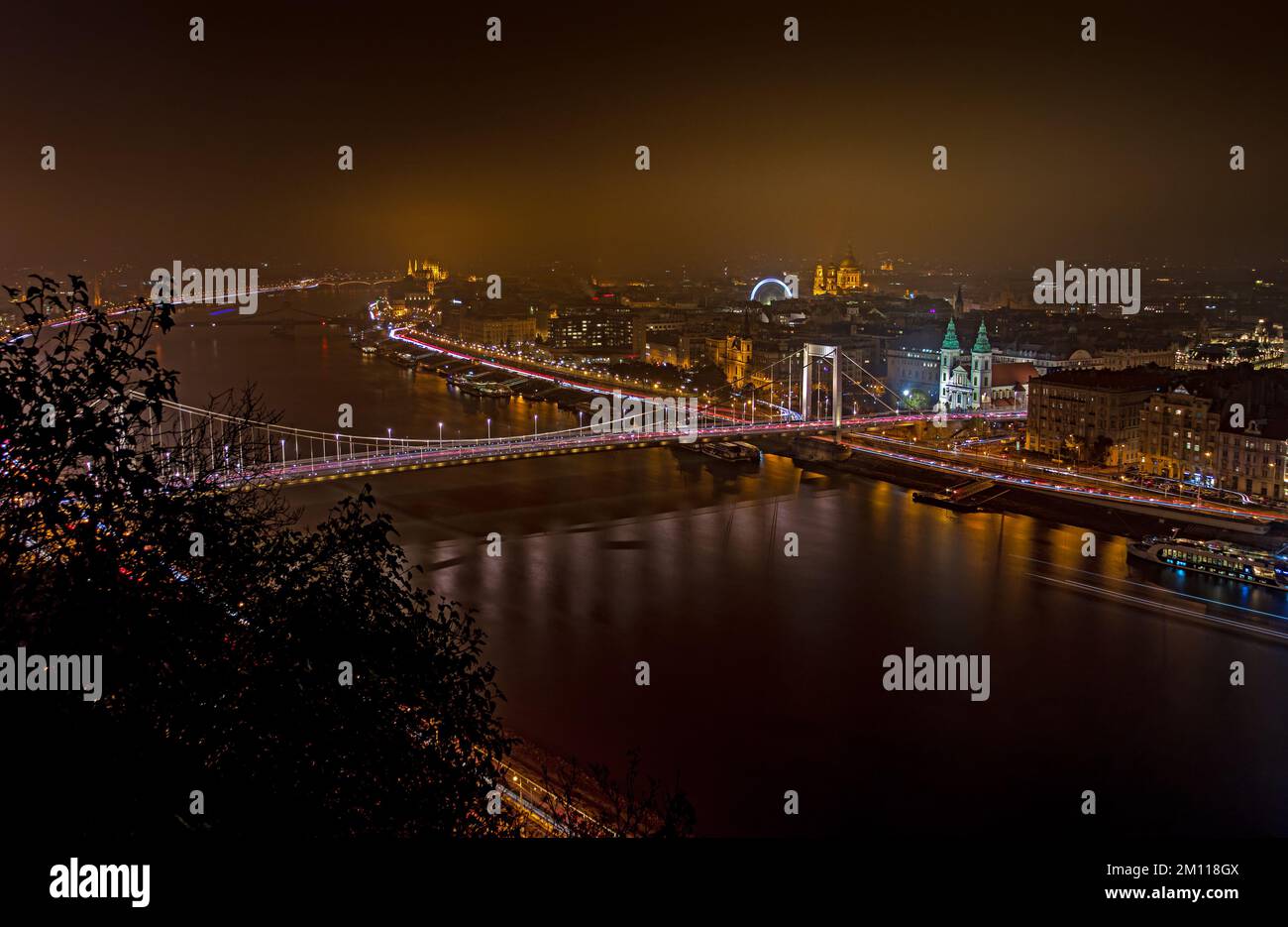 Elizabeth bridge, Budapest, Hungary Stock Photo - Alamy