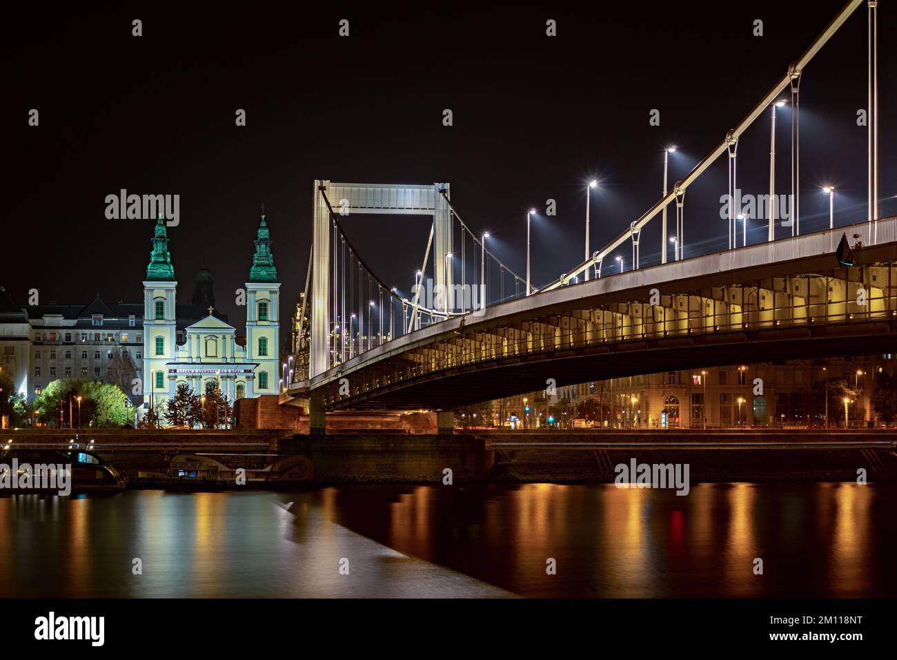 Elizabeth bridge budapest hi-res stock photography and images - Alamy