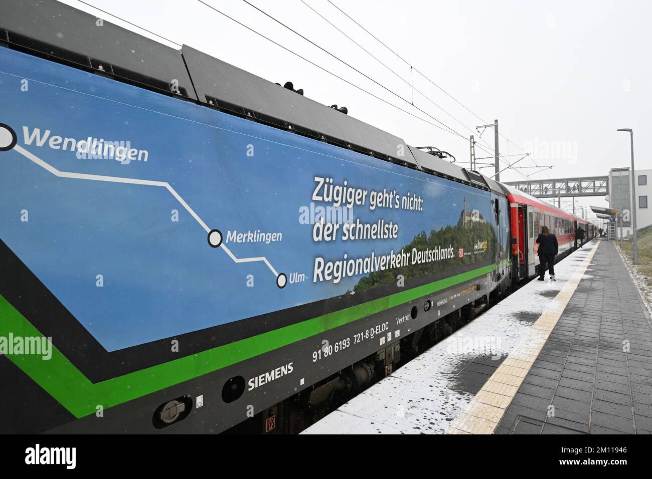 Merklingen, Germany. 09th Dec, 2022. A special regional train of the ...