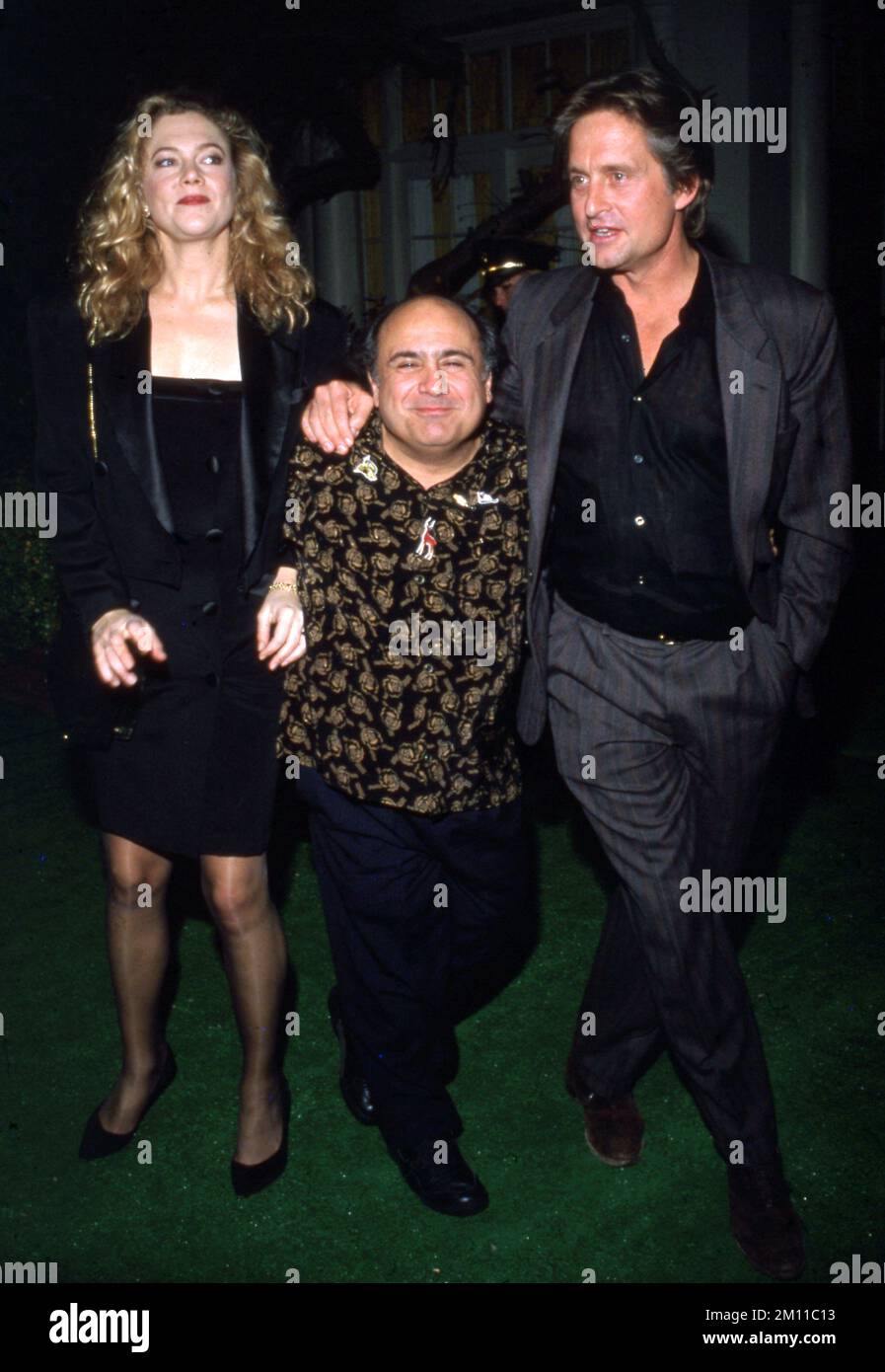 War Woof Of The Roses Kathleen Turner