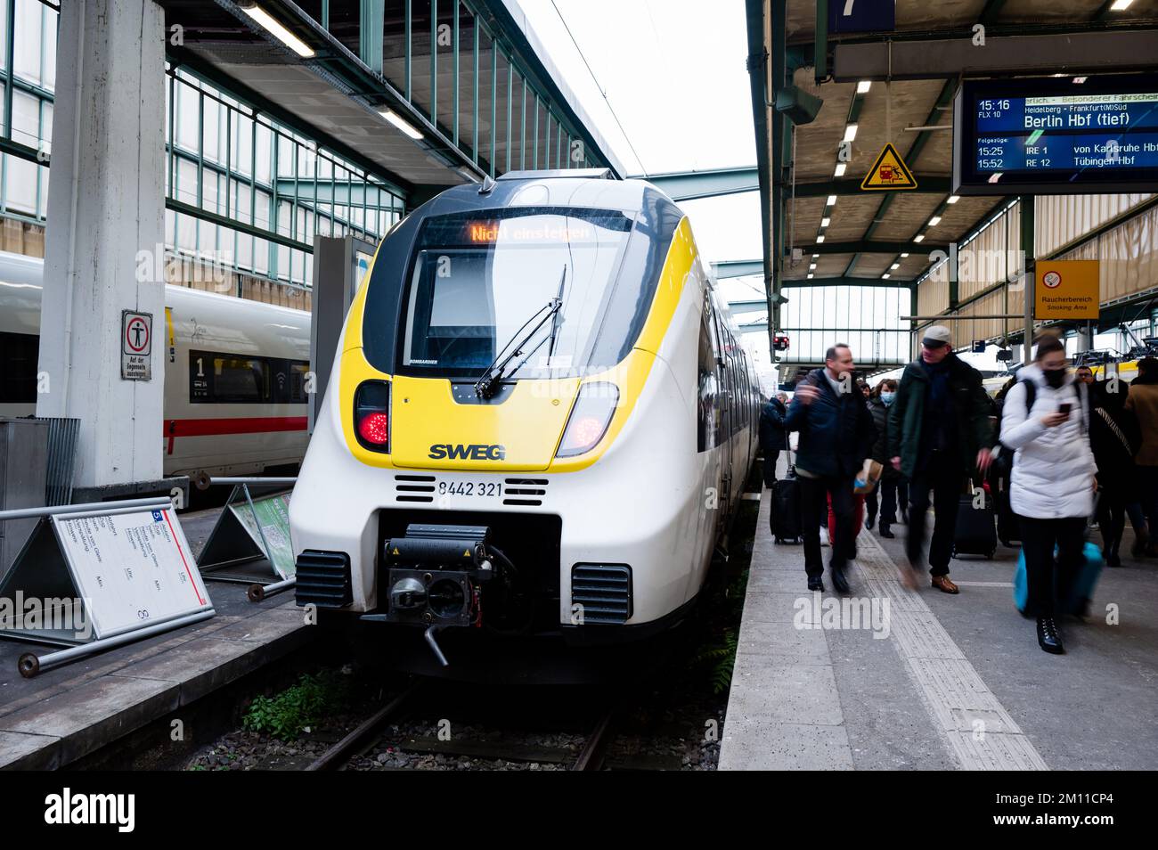 Stuttgart, Germany. 09th Dec, 2022. A SWEG train that cannot be boarded ...