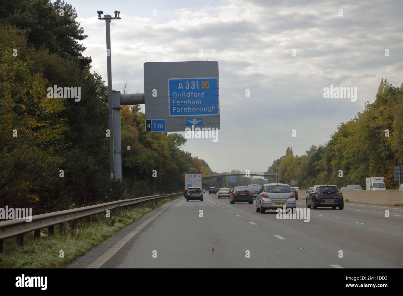 A trip down the M3 Motorway showing all the signage for coming turn ...