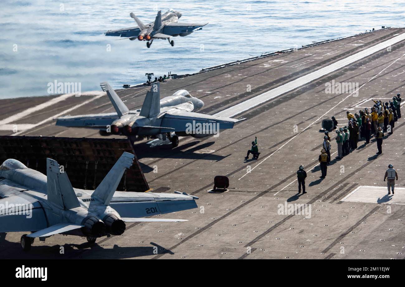 Philippine Sea, United States. 09th Dec, 2022. A U.S. Navy F/A-18E ...
