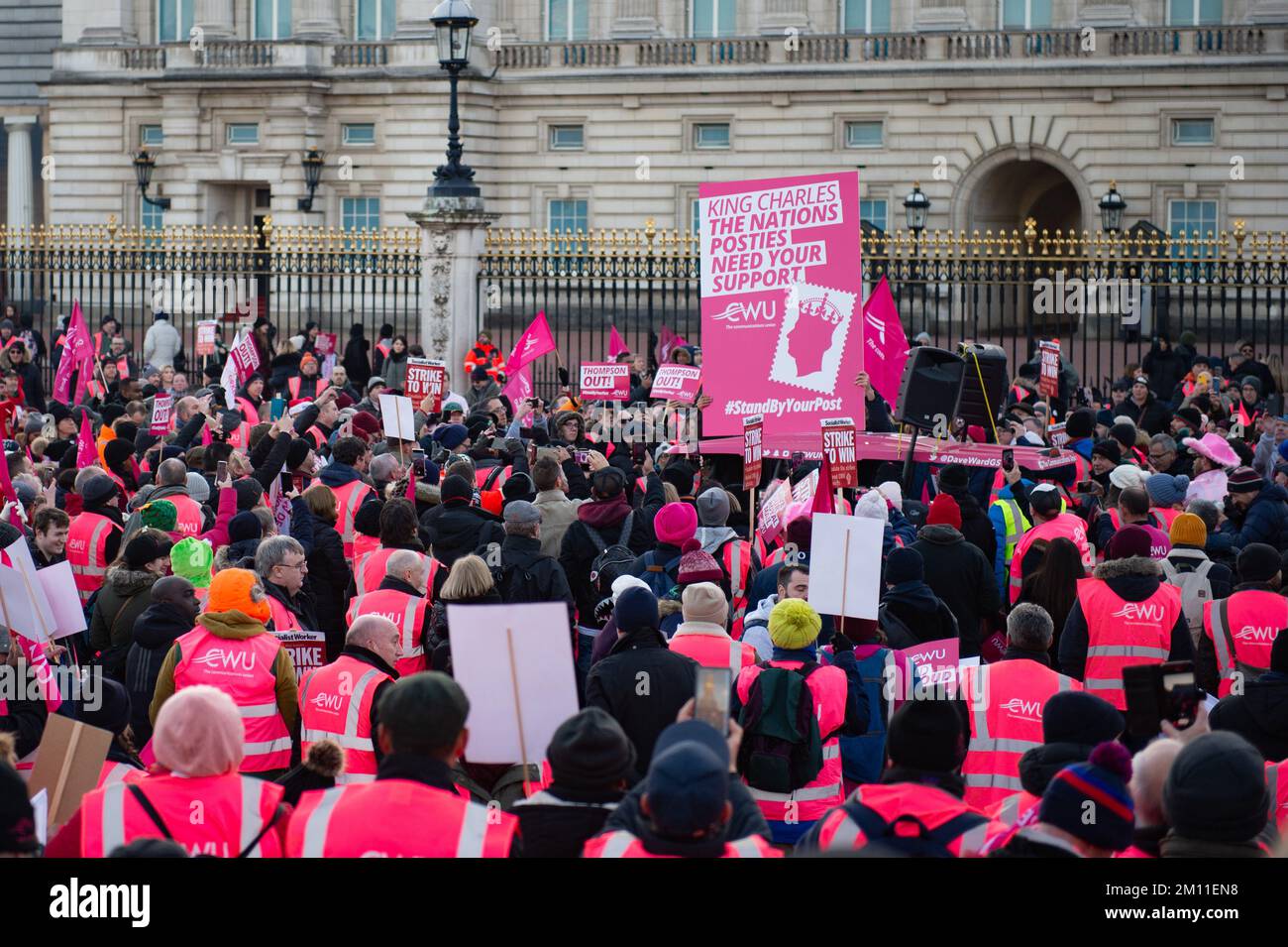 London, UK. 9th Dec, 2022. Thousands of members of the Communication ...