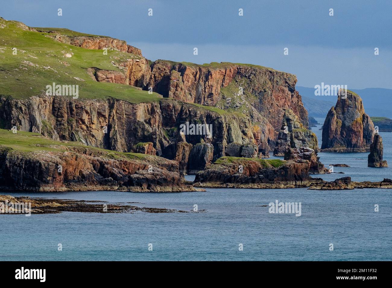 Eshaness Cliffs, Shetland Stock Photo - Alamy