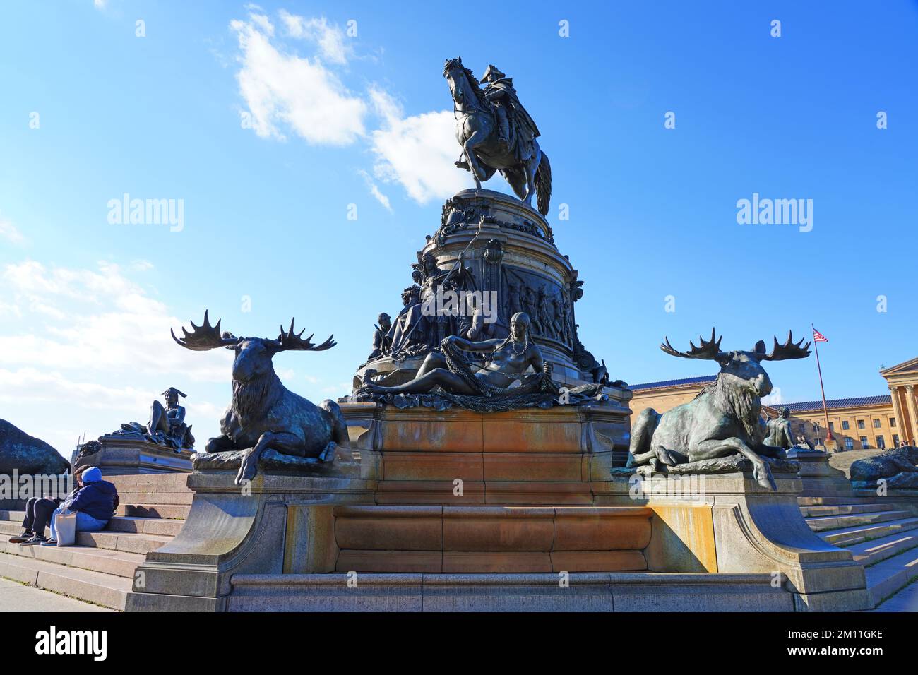 PHILADELPHIA, PA -1 DEC 2022- View of the Washington Monument, a ...