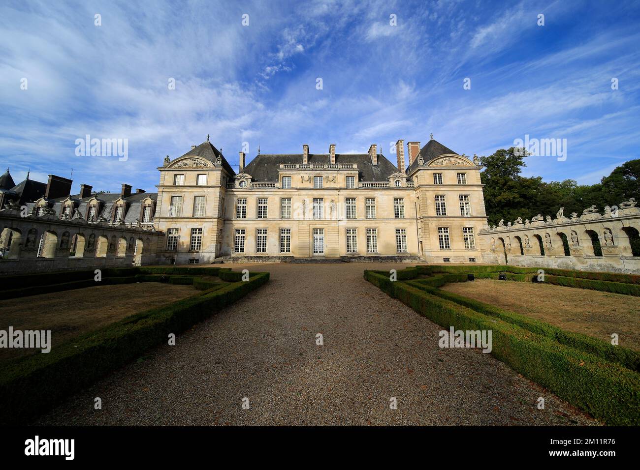 Chateau de Raray, Raray, Oise, France Stock Photo - Alamy