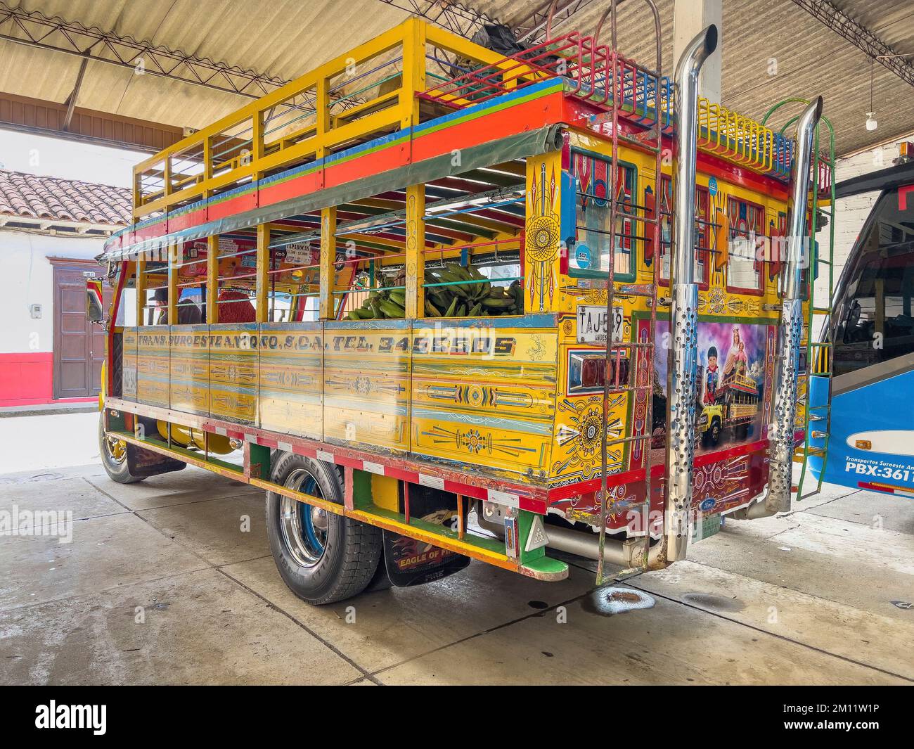 Bus stop in jardin hi-res stock photography and images - Alamy