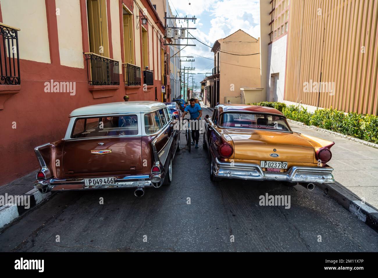 The classic vintage cars in the street Stock Photo - Alamy