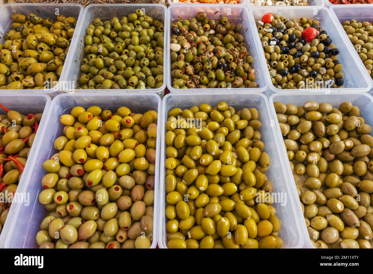 Olive display hi-res stock photography and images - Alamy
